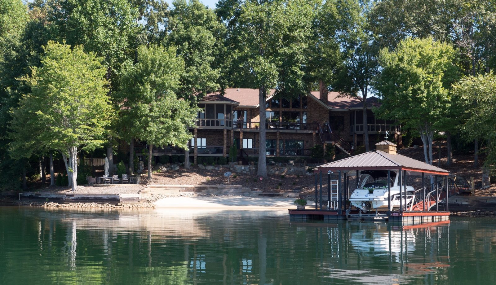 Keowee Key | South Carolina Lake Community | Retire to SC