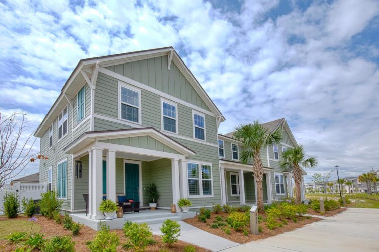 Discover Top 55+ Communities for Active Adults | Ideal-LIVING